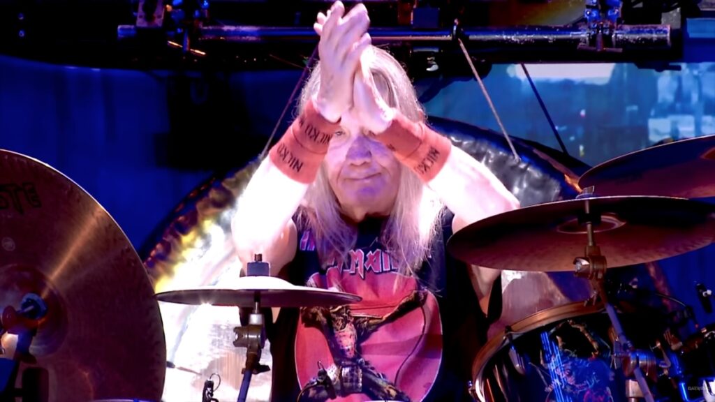 Iron Maiden: “Eu sempre pensava: ‘É hora de eu me afastar e deixar o ...