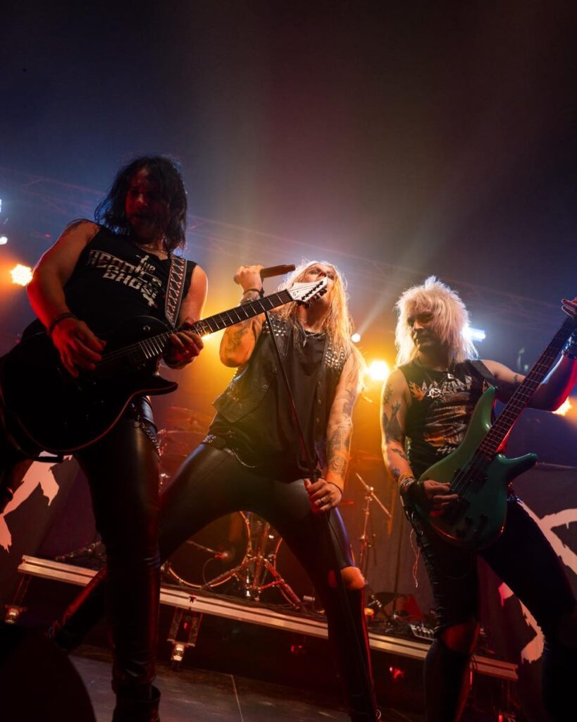 Crashdïet confirma retorno ao Brasil com shows em São Paulo e Santo ...